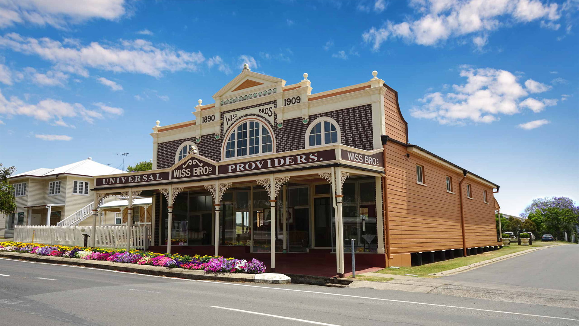 White Chapel Kalbar | Historic Kalbar Wedding Venue